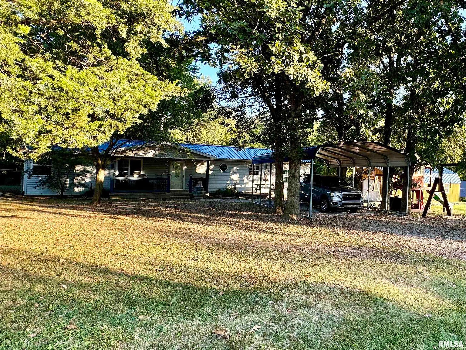 749 W Broadway St, Richview, IL 62877 | Zillow