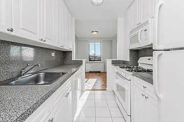 3671 Hudson Manor Terrace #18K in Riverdale, Bronx | StreetEasy