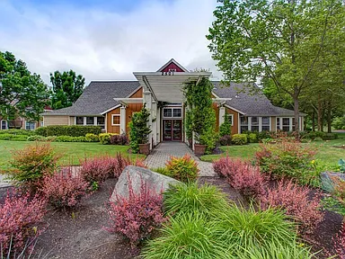 Commons at Verandas in Tanasbourne Apartments - 2501 NW Overlook Dr ...
