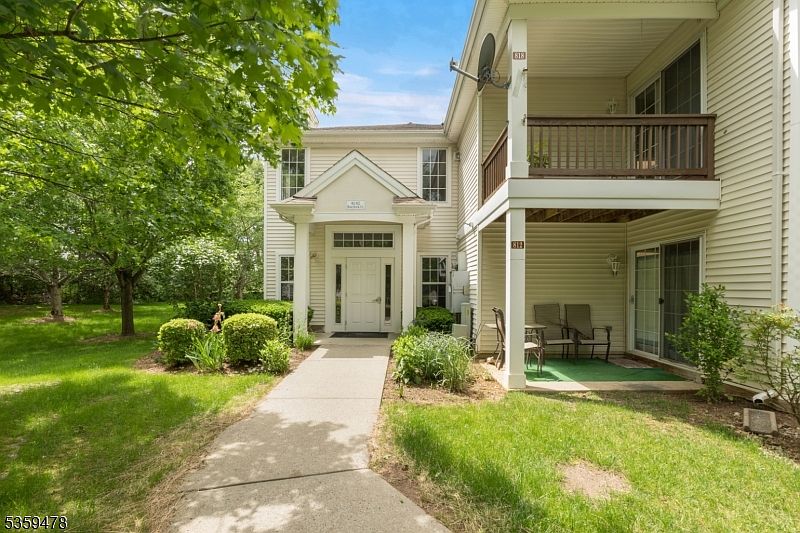 822 Honeybrook Cir, Stewartsville, NJ 08886 | Zillow