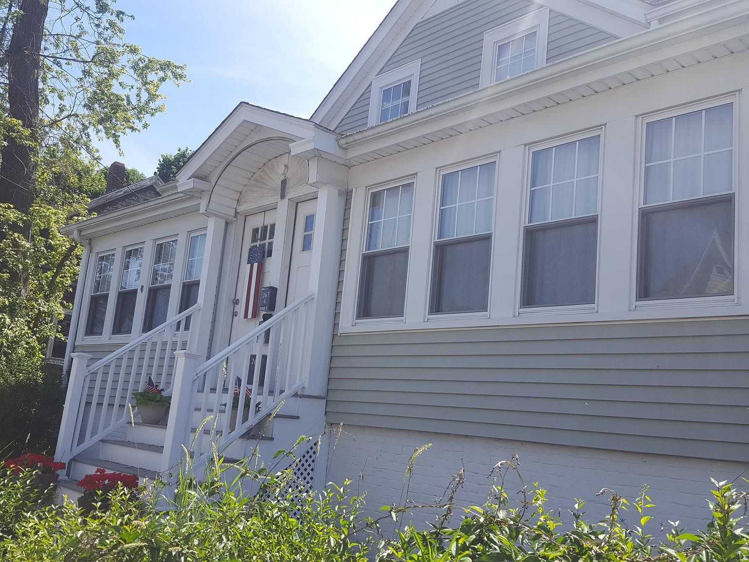 269 Main St, Warren, RI 02885 | Zillow