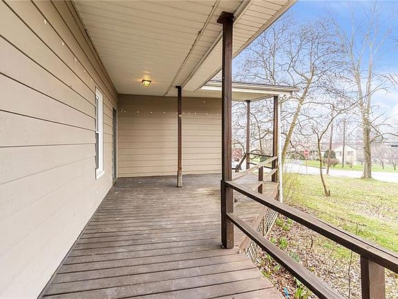 104 Emerson Ave, Farrell, PA 16121 | MLS #1645878 | Zillow