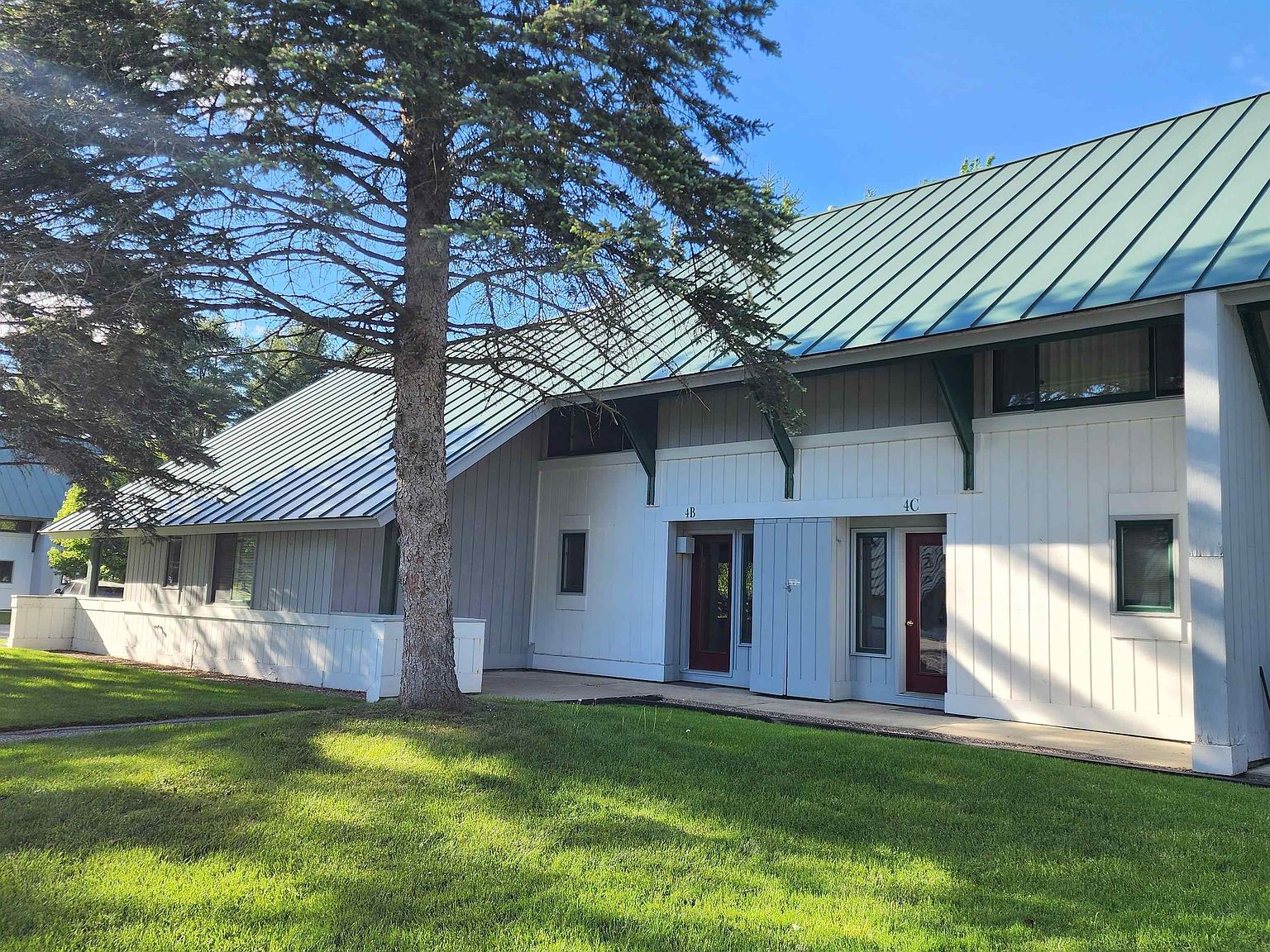 79 Village Green Drive #4B, Stowe, VT 05672 | Zillow