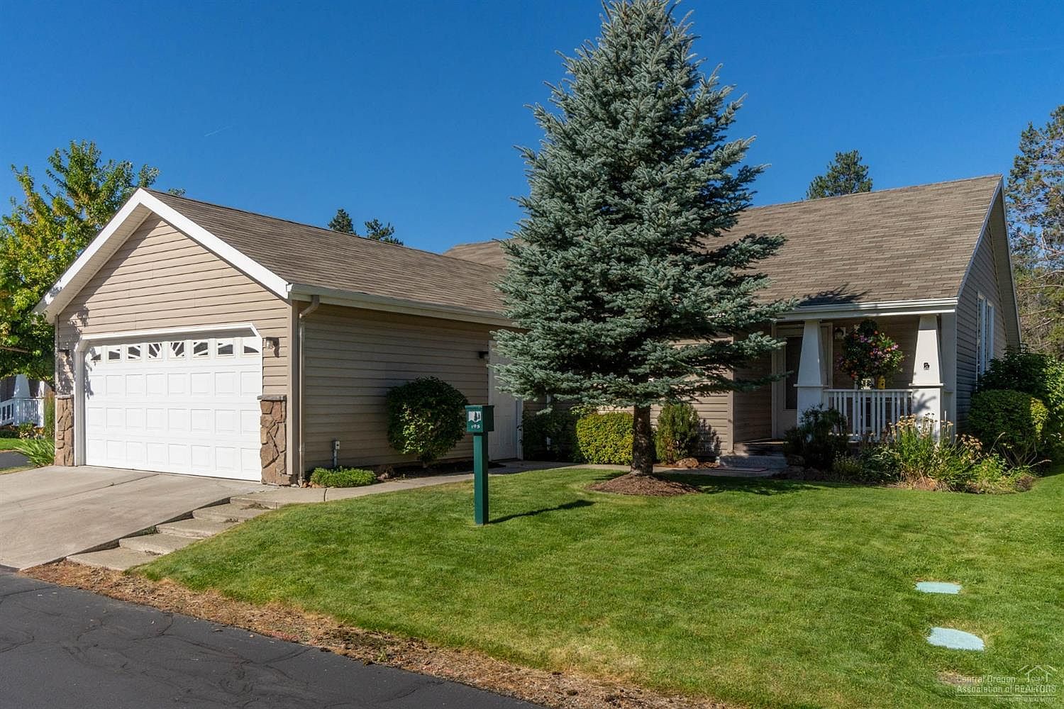198 N Wheeler Loop, Sisters, OR 97759 | Zillow