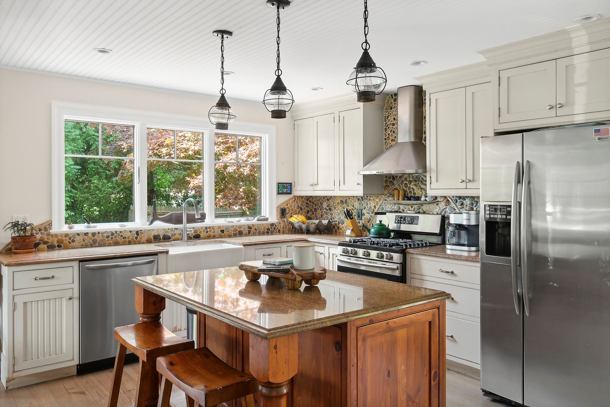 7 Cedarberry Ln, Southampton, NY 11968 | Out East