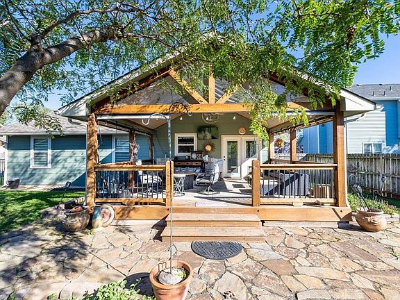 923 Clover Ln, Valley Center, KS 67147 | Zillow