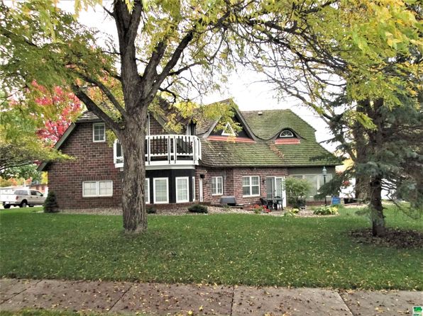 Sheldon IA Real Estate - Sheldon IA Homes For Sale | Zillow