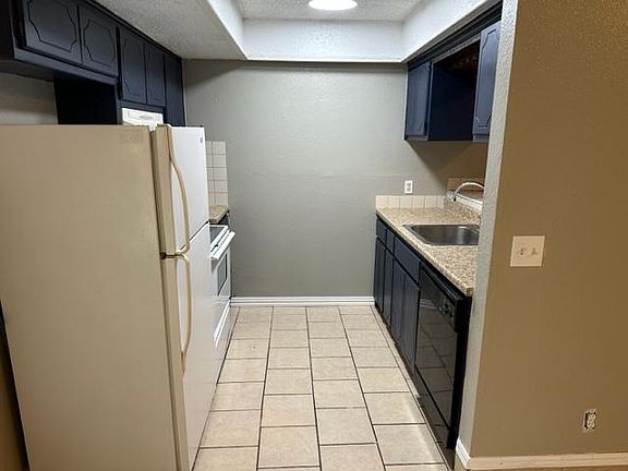 2010 Twisted Oak Dr, Norman, OK 73071 | Zillow