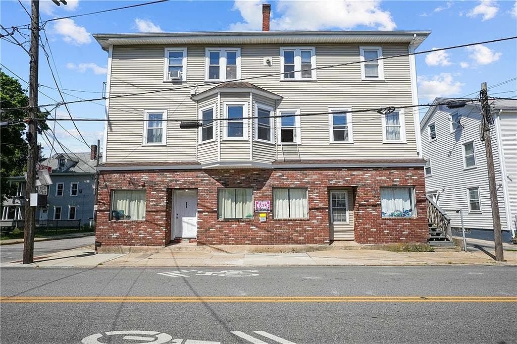 678 High St, Central Falls, RI 02863 | Zillow
