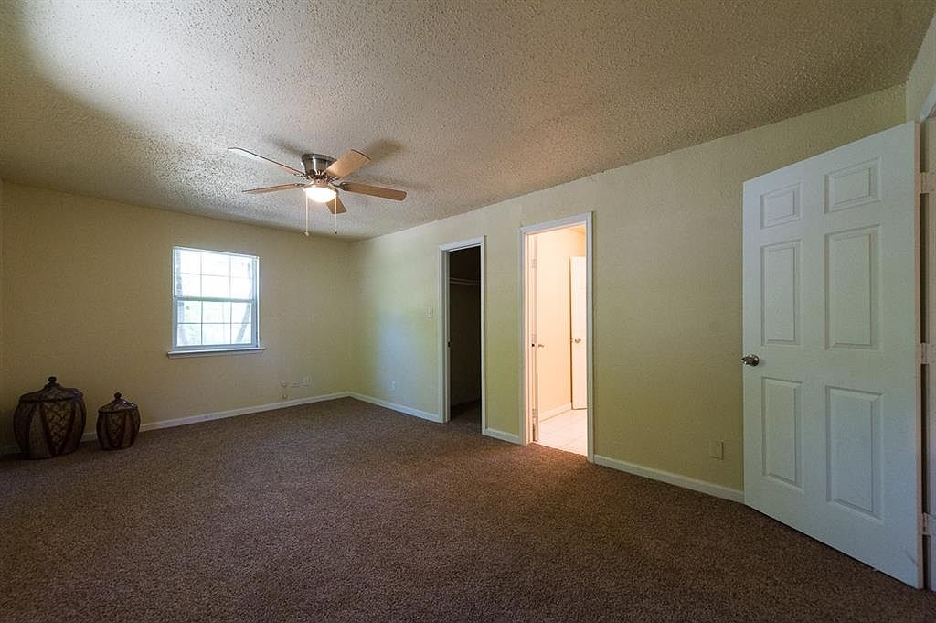 2735 Locust Ave, Dallas, TX 75216 | Zillow