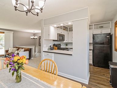 1413 Johnson St, Ames, IA 50010 | Zillow
