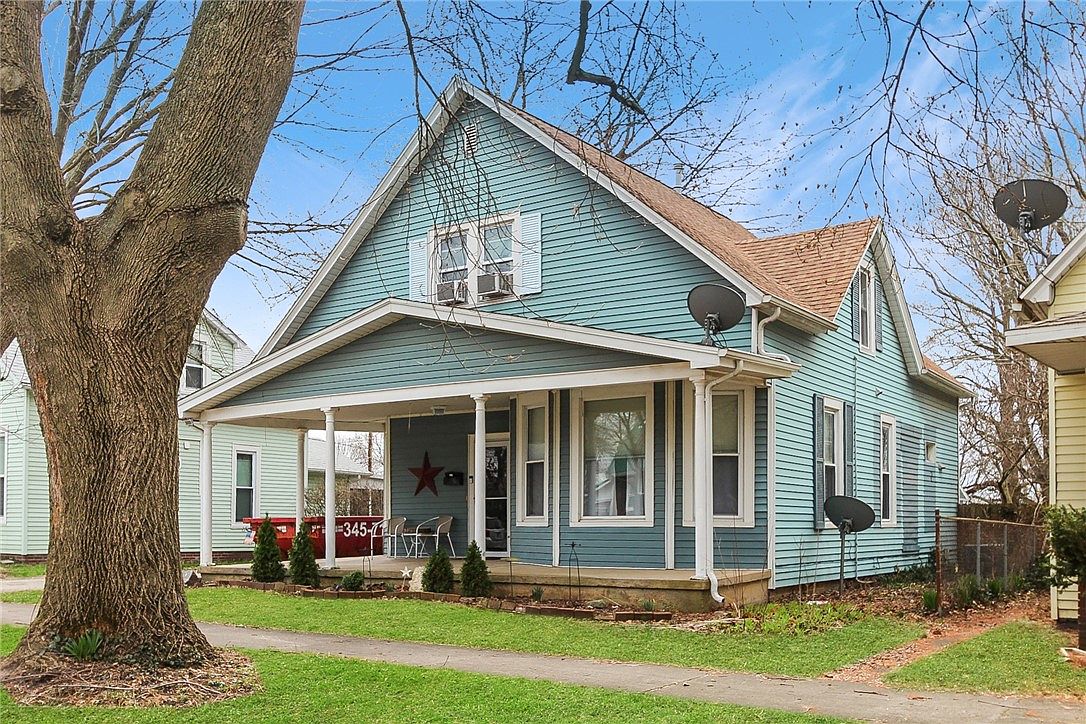 1105 Edgar Ave, Mattoon, IL 61938 | Zillow