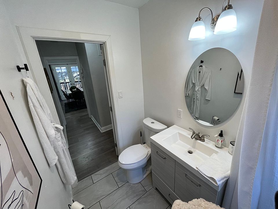 3119 B St, Sacramento, CA 95816 | Zillow