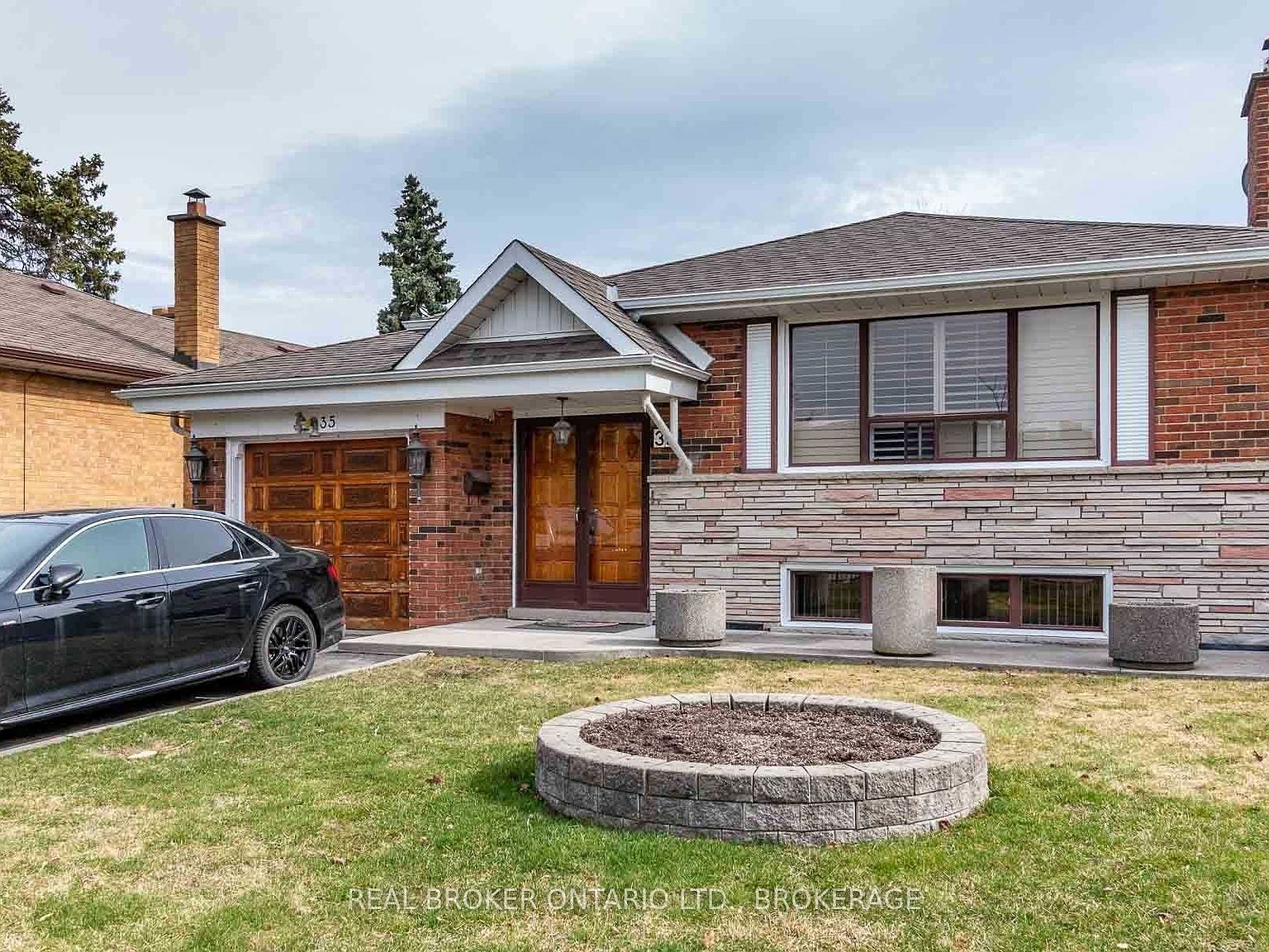 35 Northcrest Rd, Toronto, ON M9R 1P8 | Zillow