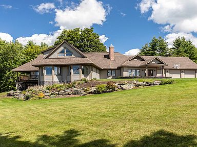 1553 Perry Hill Rd, Waterbury, VT 05676 | Zillow