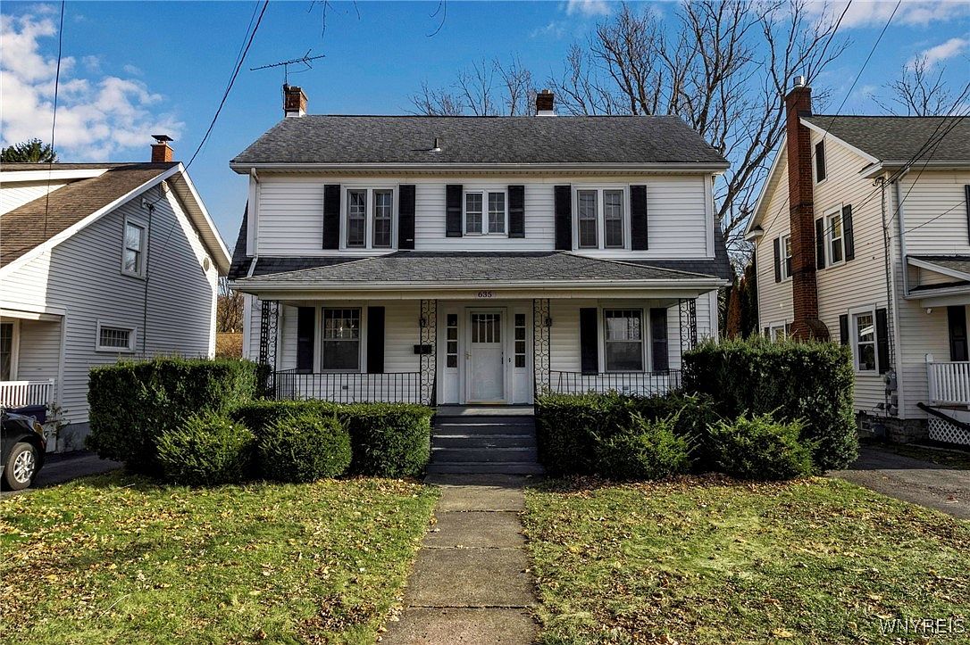 635 Locust St, Lockport, NY 14094 | Zillow