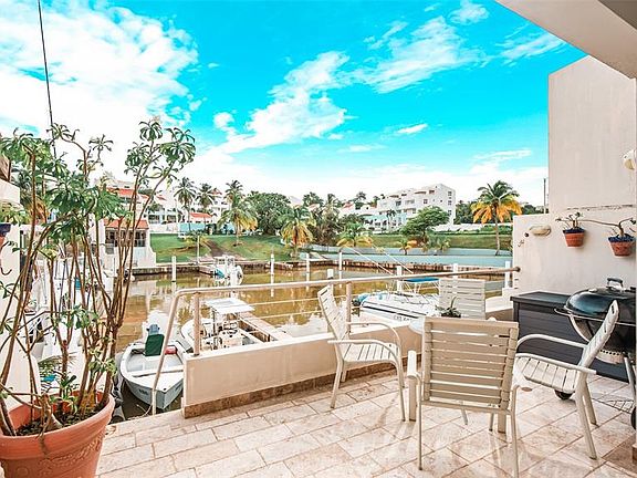 25 Plaza Mayor, Humacao, PR 00791 | MLS #PR9098326 | Zillow