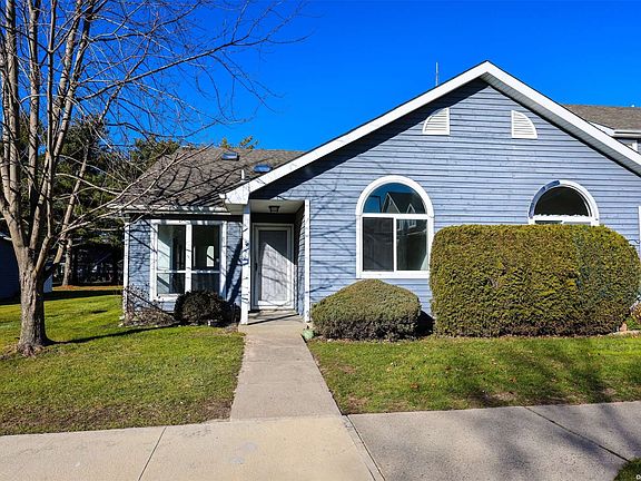 827 Spring Lake Drive UNIT 827, Middle Island, NY 11953 | Zillow