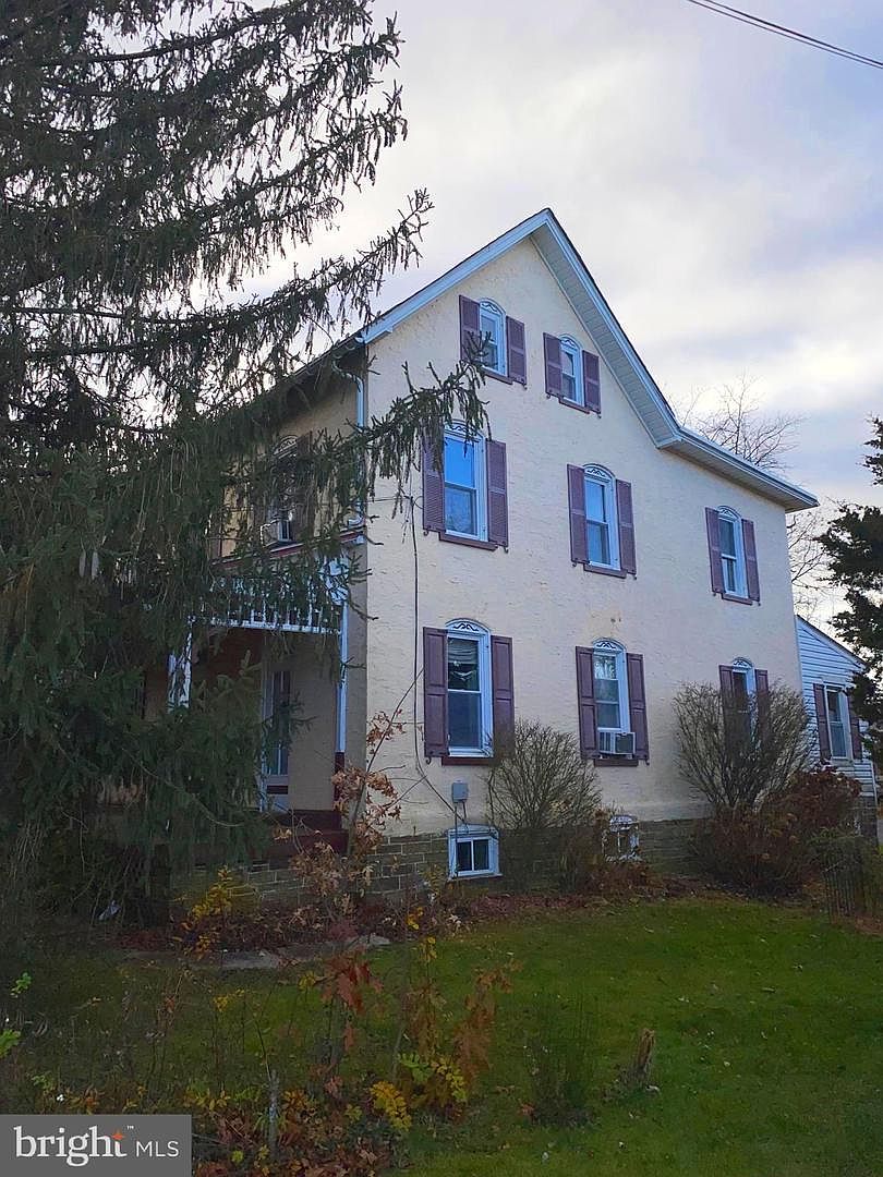 139 W Main St, Silverdale, PA 18962 | Zillow
