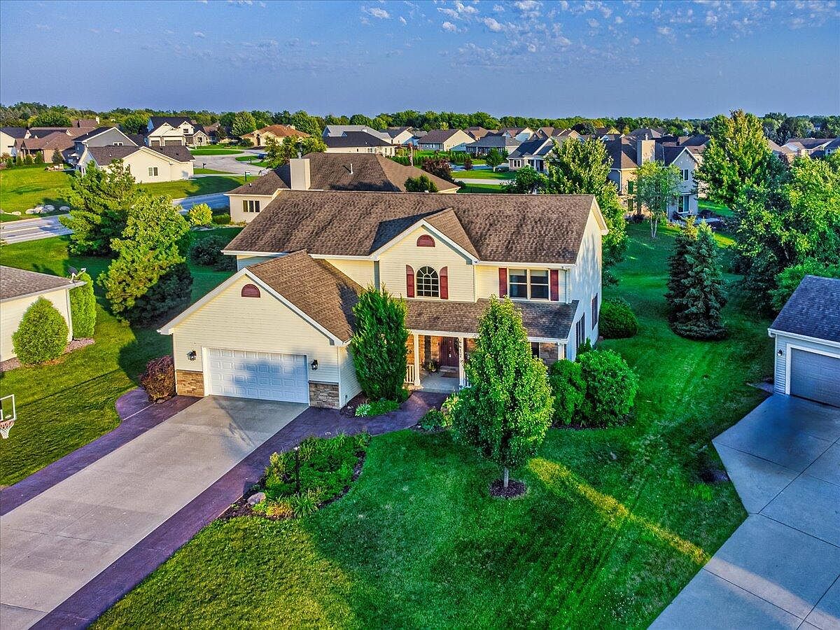 6617 Merganser DRIVE, Racine, WI 53406 | MLS #1848004 | Zillow