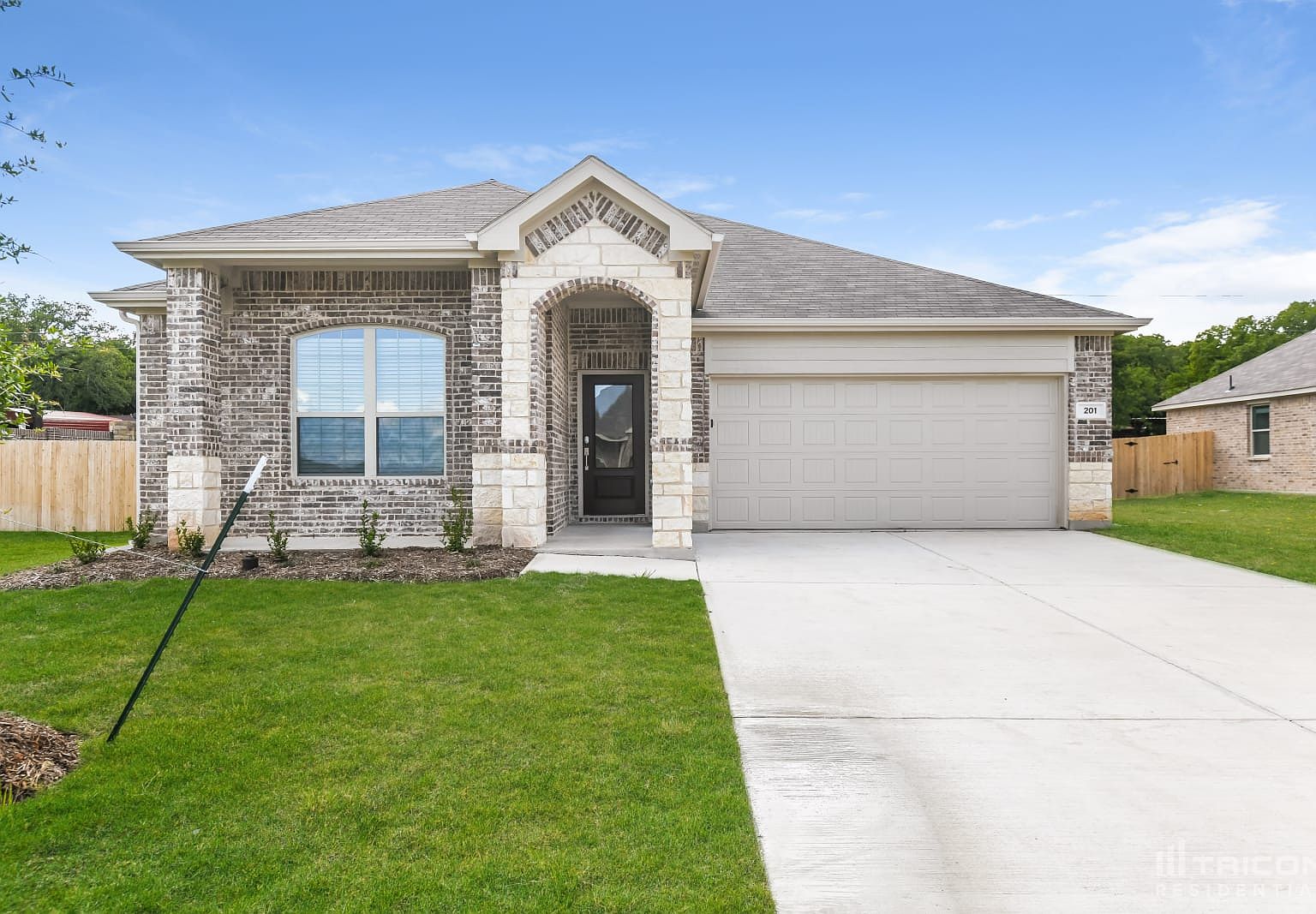 201 Post Oak St, Azle, TX 76020 | Zillow