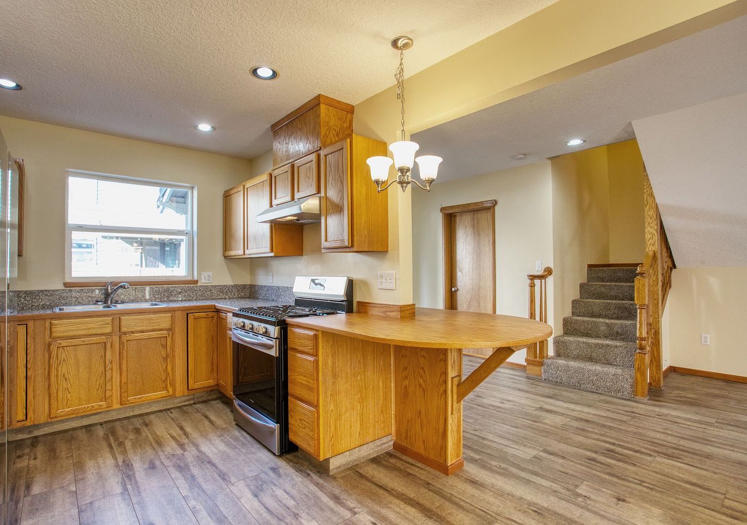 8289 SW Durham Rd, Portland, OR 97224 | Zillow