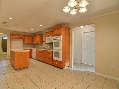 281 Winding Oaks Dr, Waco, TX 76705 | Zillow