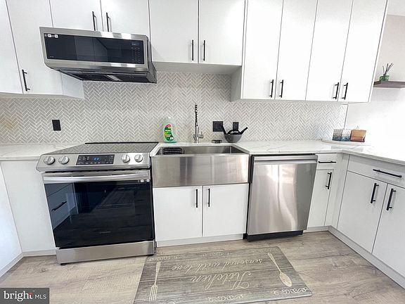 6013 Rabbit Hill Ct, Centreville, VA 20121 | Zillow