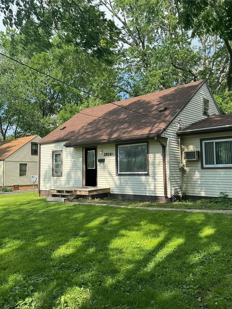 2924 S Franklin Street Rd, Decatur, IL 62521 | Zillow