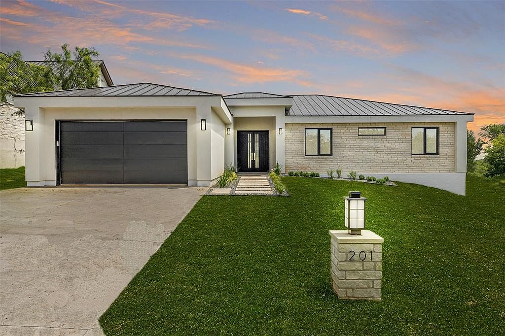 201 Custers Last Stand, Horseshoe Bay, TX 78657 | MLS #2600943 | Zillow