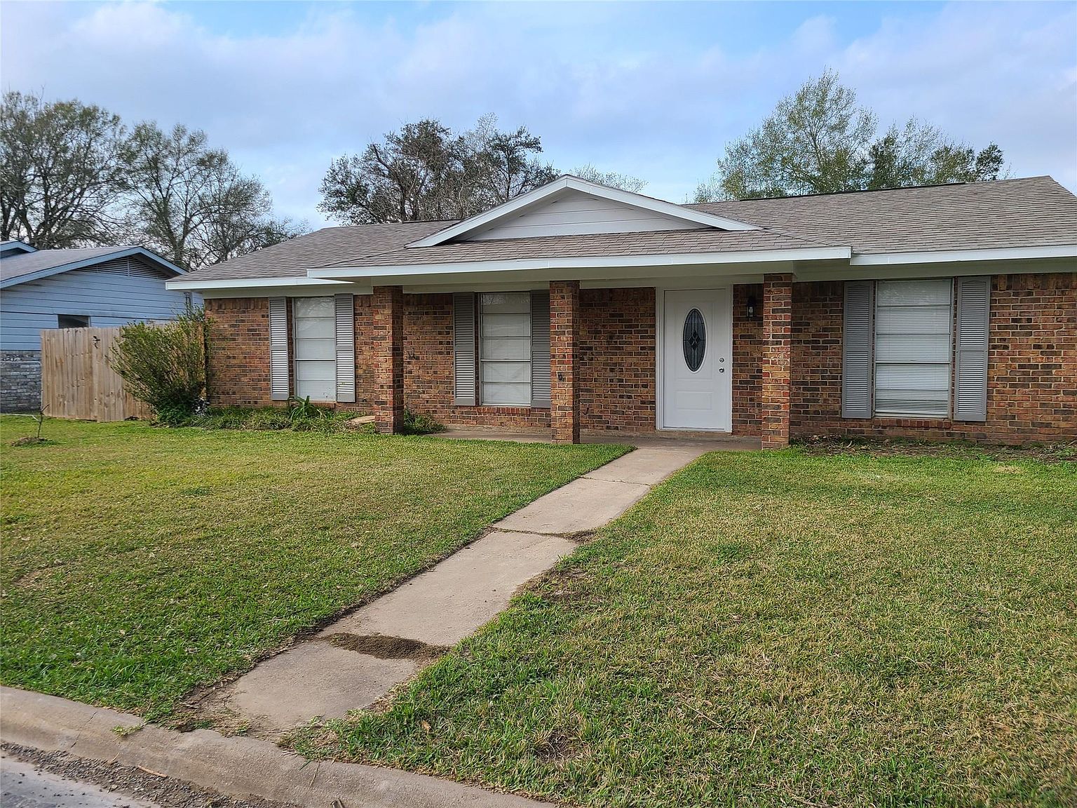 116 Village Way Crockett Tx 75835 Zillow