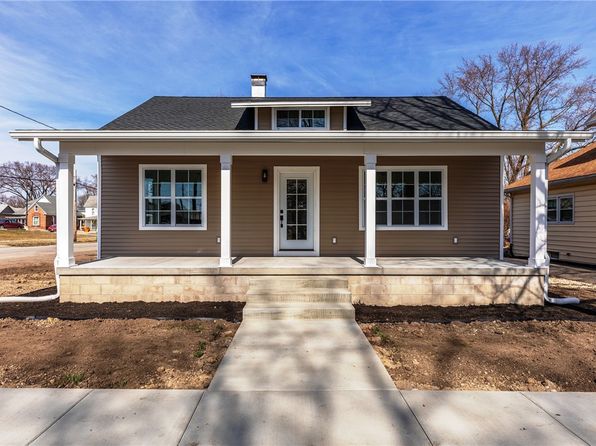 Sullivan IL Real Estate - Sullivan IL Homes For Sale | Zillow