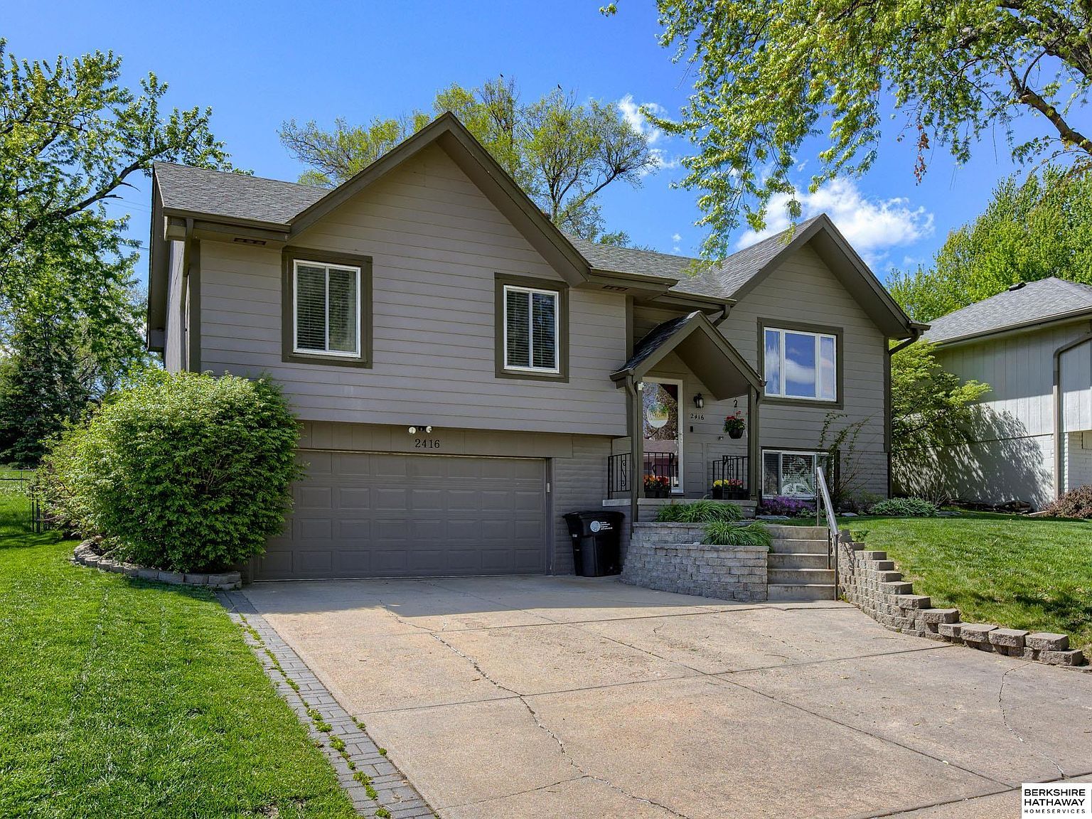 2416 N 112th St, Omaha, NE 68164 | Zillow