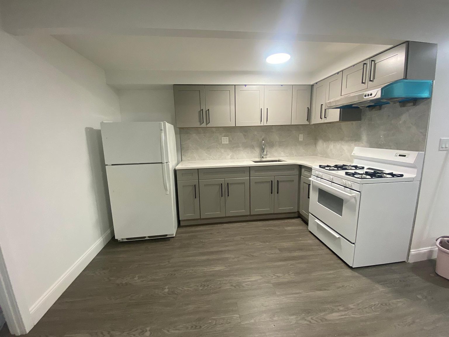 2575 W 15th St, Brooklyn, NY 11214 | Zillow