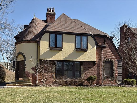 3673 Traver Rd, Shaker Heights, OH 44122 | Zillow