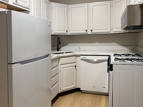 165 E Mount Floor 2, Ambler, PA 19002 | Zillow