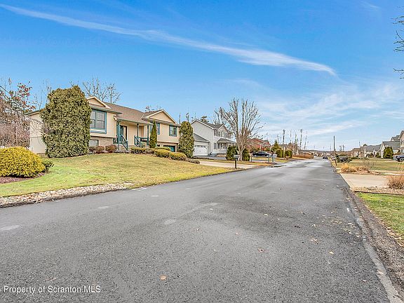 936 Katherine Dr, Jessup, PA 18434 | Zillow
