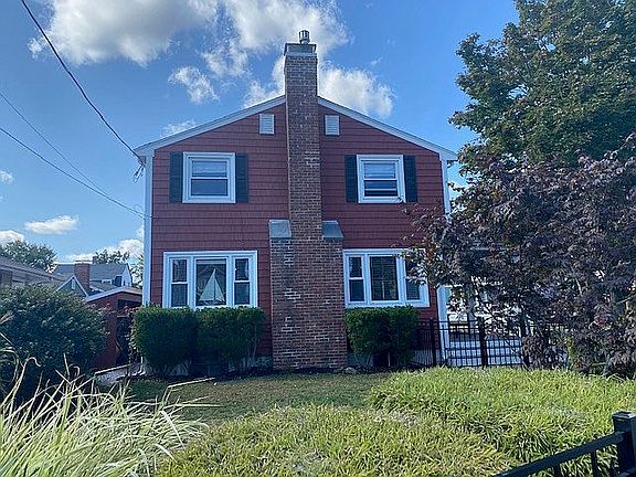 33 Riverside St, Danvers, MA 01923 | Zillow