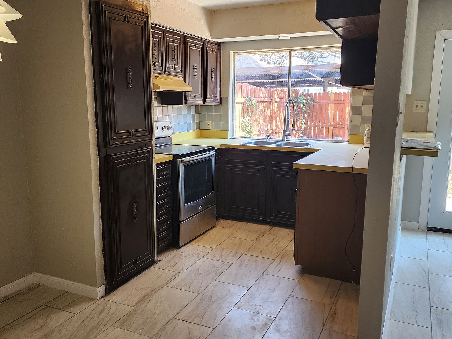 2306 Long Ridge Ln, Arlington, TX 76014 | Zillow