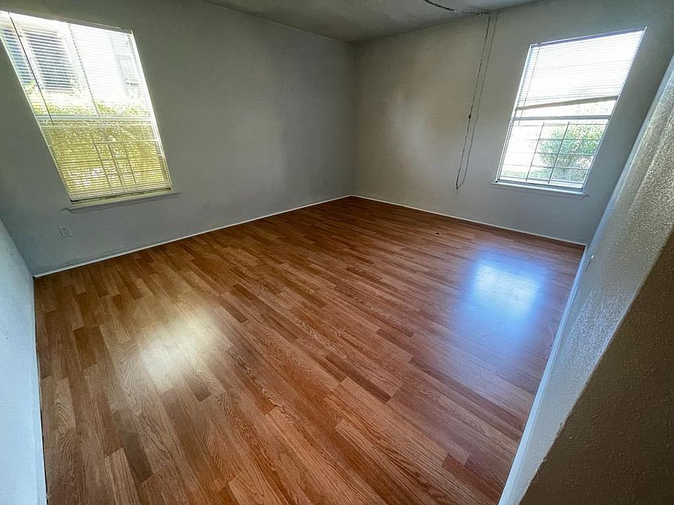 6001 Reims Rd Houston, TX | Zillow