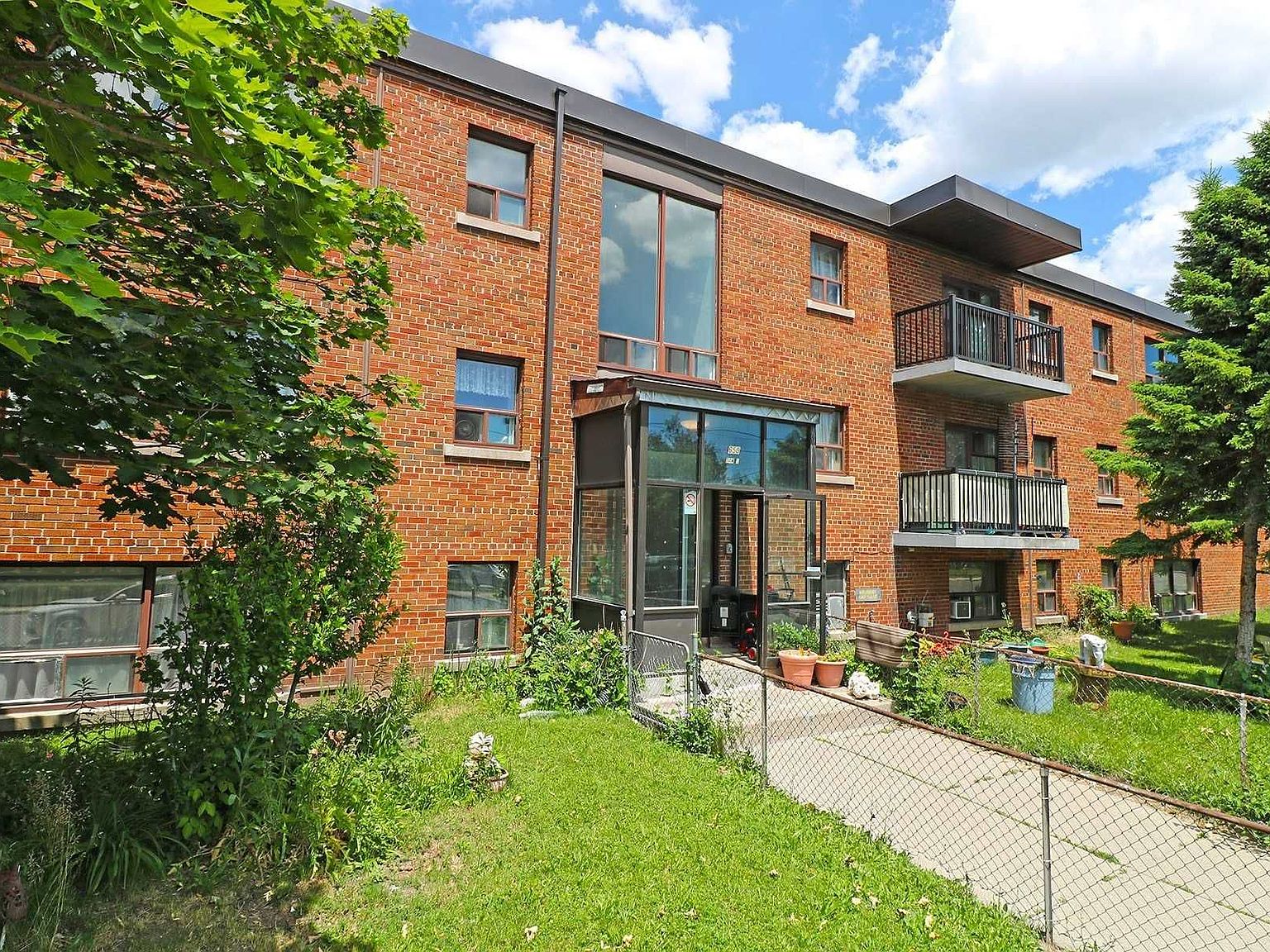 650 Dawes Rd #105, Toronto, ON M1L 1T4 | Zillow