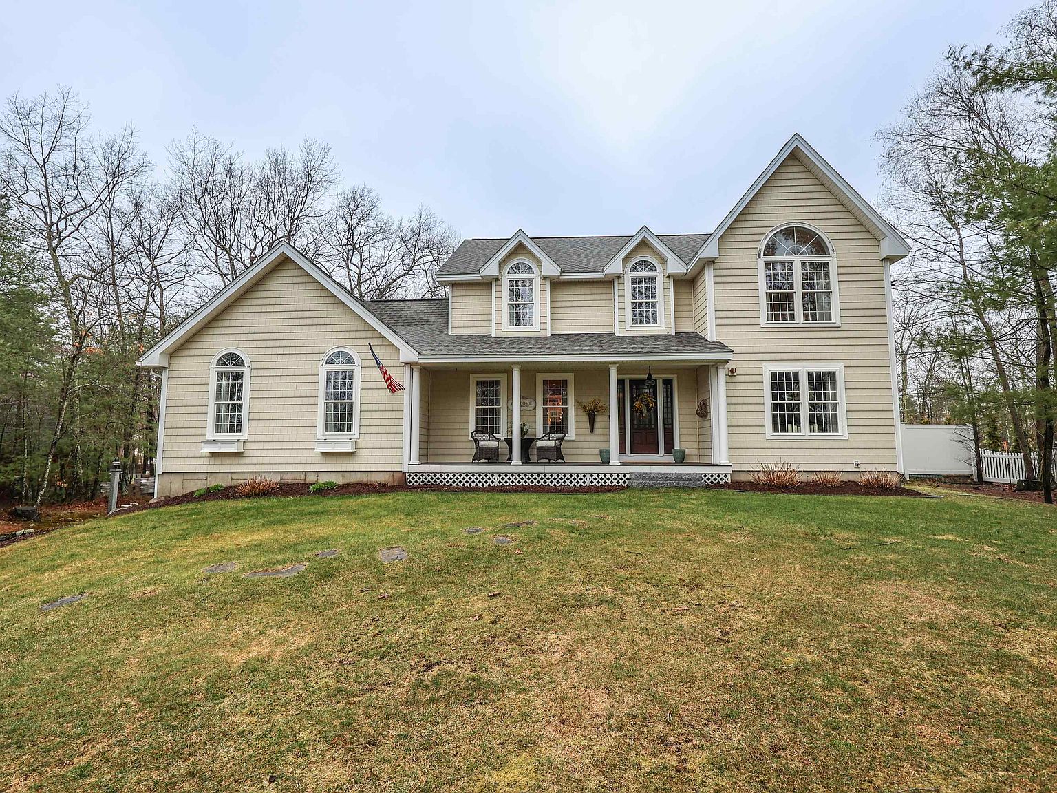 16 Gailor Lane, Hooksett, NH 03106 | Zillow