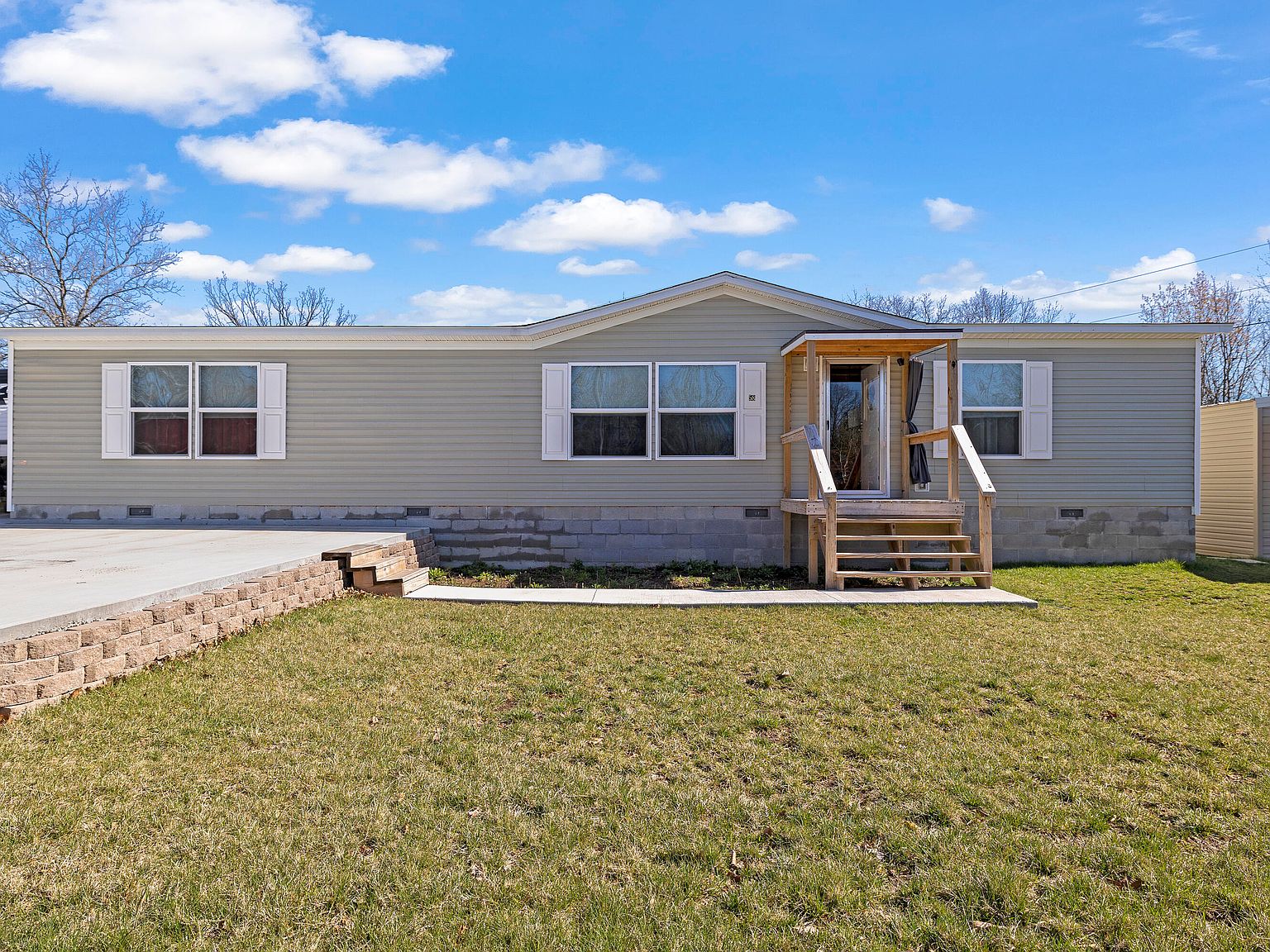 58 Pot O Gold Lane, Reeds Spring, MO 65737 | Zillow