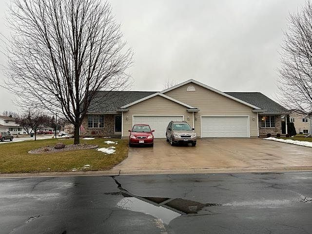 1601 W Greenlawn Ln, Appleton, WI 54914 | Zillow