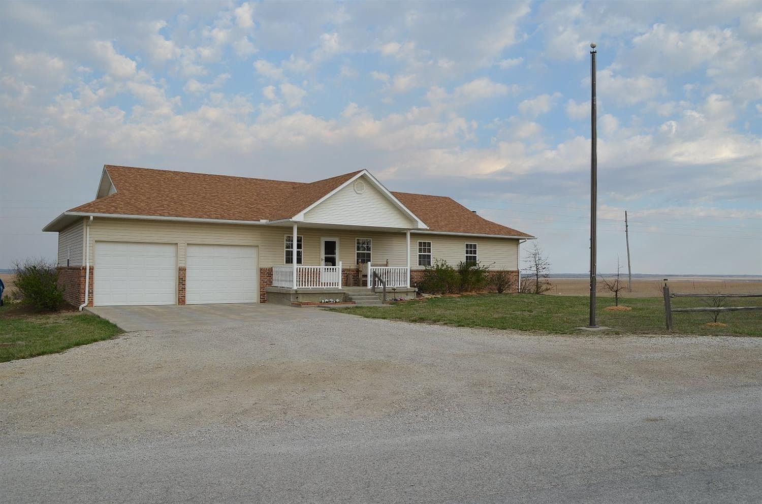 1008 Elrod Ave, Madison, KS 66860 | Zillow
