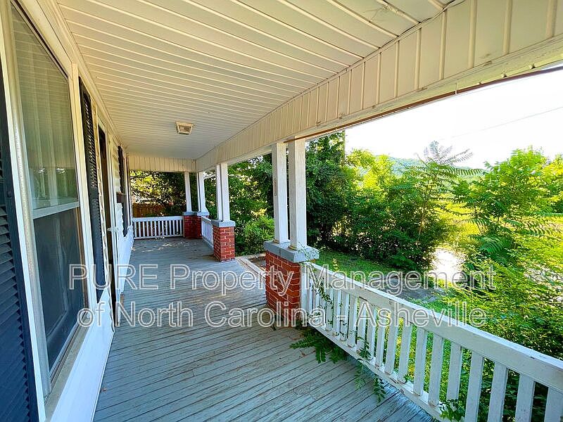 221 Blue Ridge St, Marion, NC 28752 | Zillow