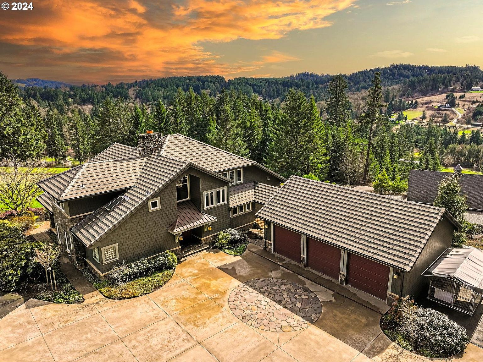 11495 SE 202nd Ave, Damascus, OR 97089 | MLS #24220521 | Zillow