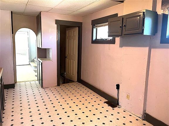 501 Hull St, Sharon, PA 16146 | MLS #1646820 | Zillow