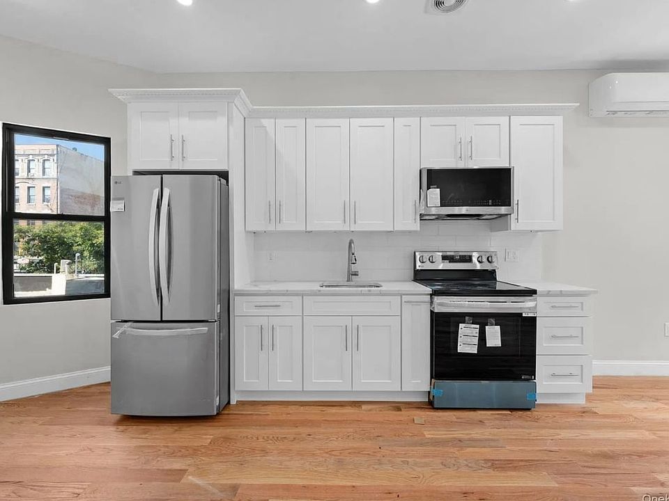 132 W 165th St Floor 2, Bronx, NY 10452 | Zillow