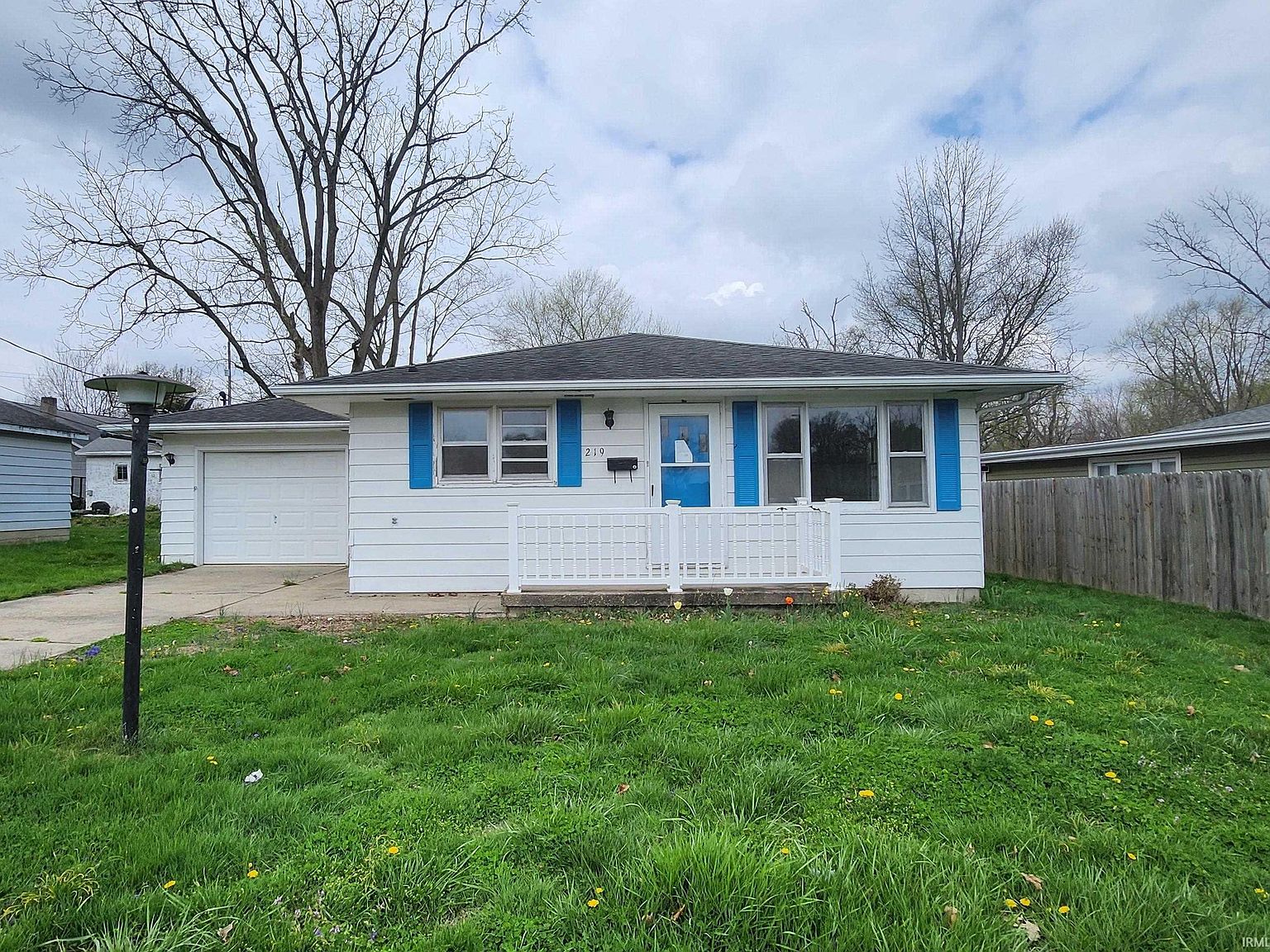 219 Reavis St, Princeton, IN 47670 | Zillow